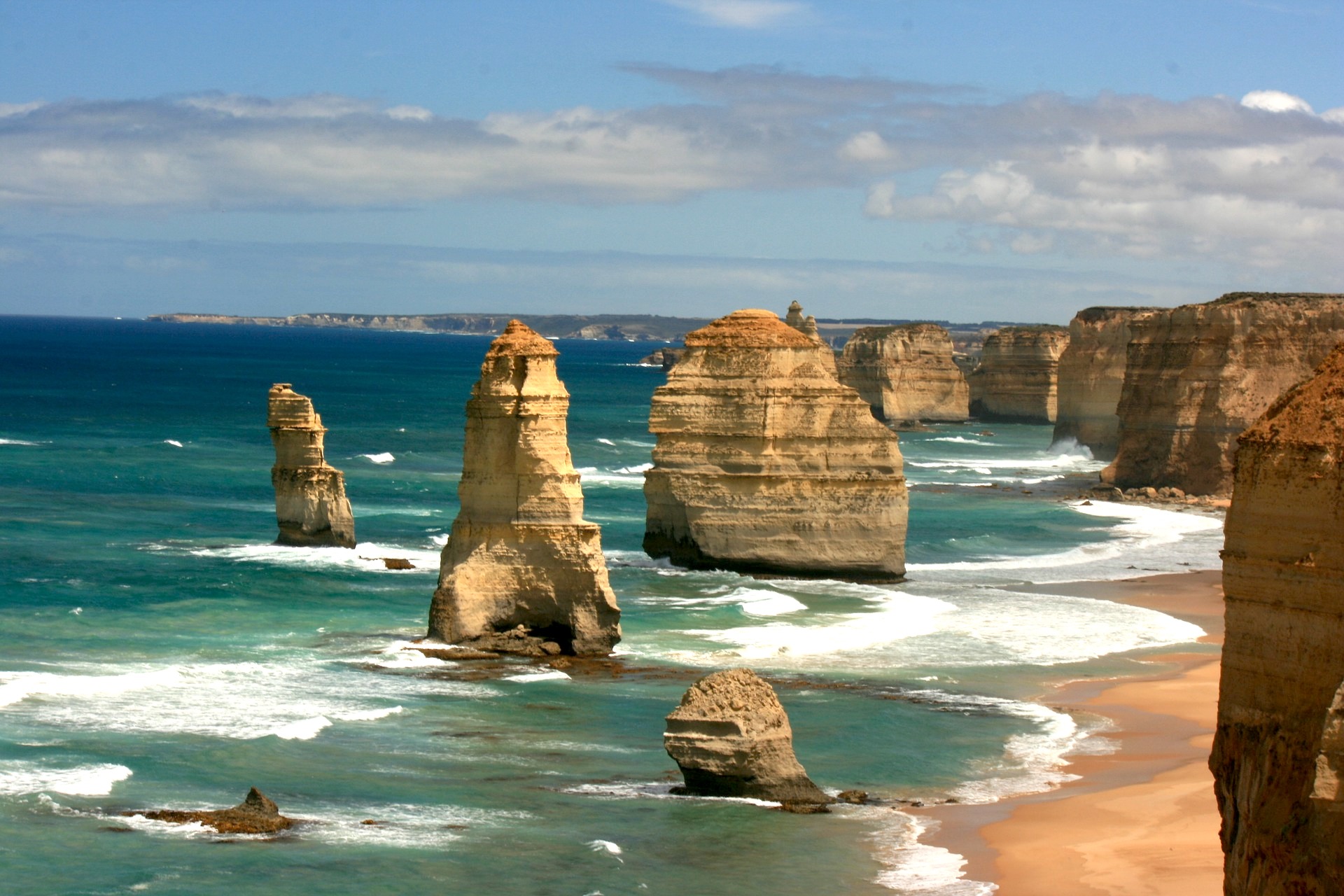 Time to re-imagine Aussie tourism