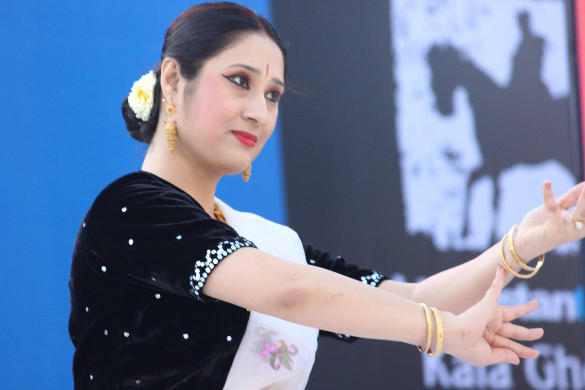 Roy brings the grace of Manipuri classical dance to Melbourne - The Indian Sun