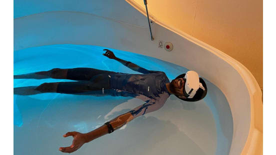 Diving into calm: VR helps ease fear of water - The Indian Sun